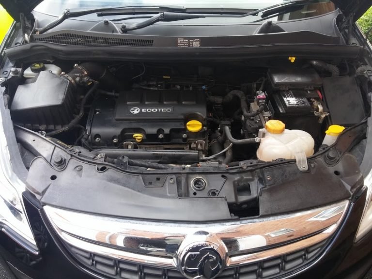 DVSA – Under Bonnet Tell Me Vauxhall Corsa – XT Driver Training